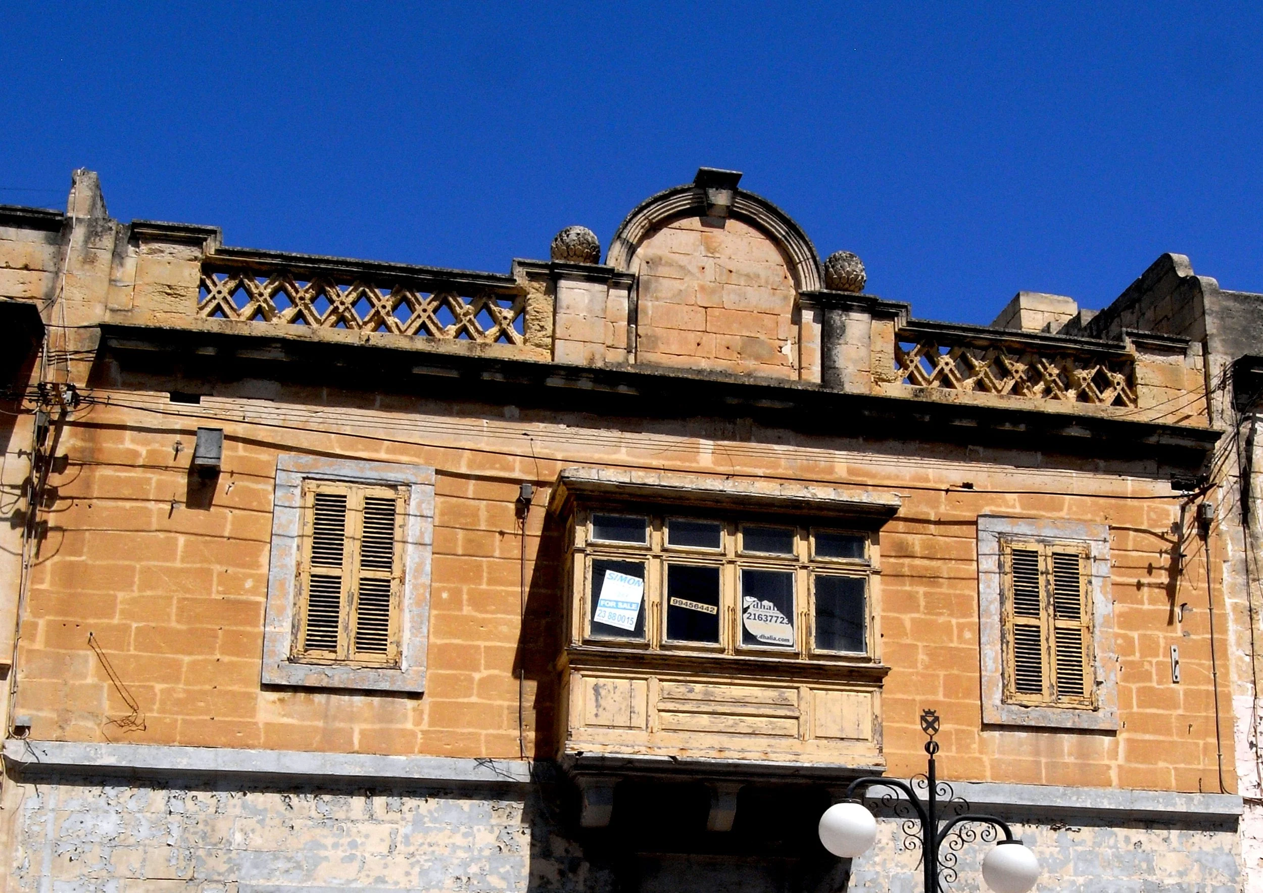 Zabbar: Triq is-Santwarju — Buildings of Malta