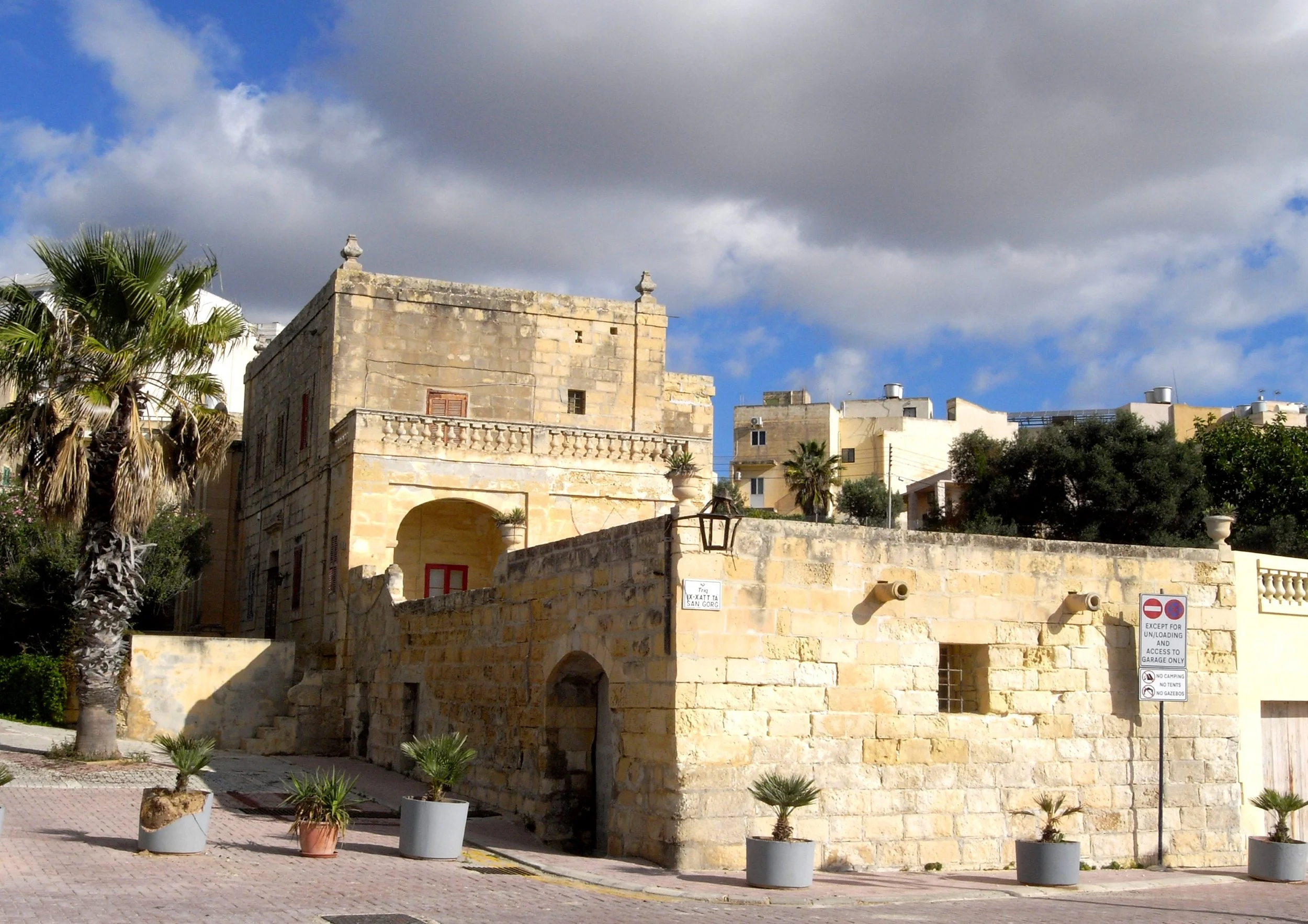 Birzebbuga: Ix-Xatt ta' San Gorg — Buildings of Malta