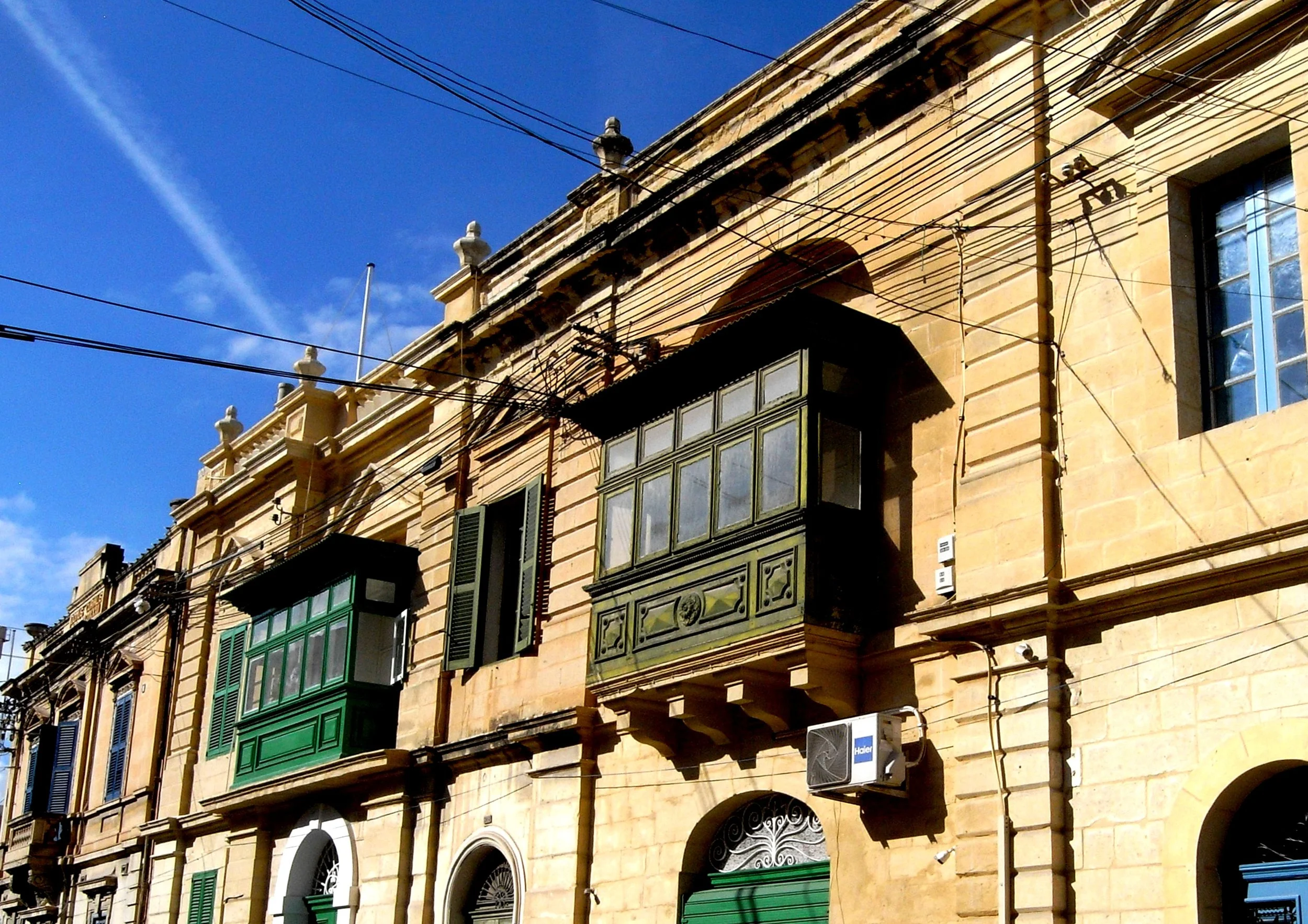 Mosta: Triq il-Bazilika — Buildings of Malta