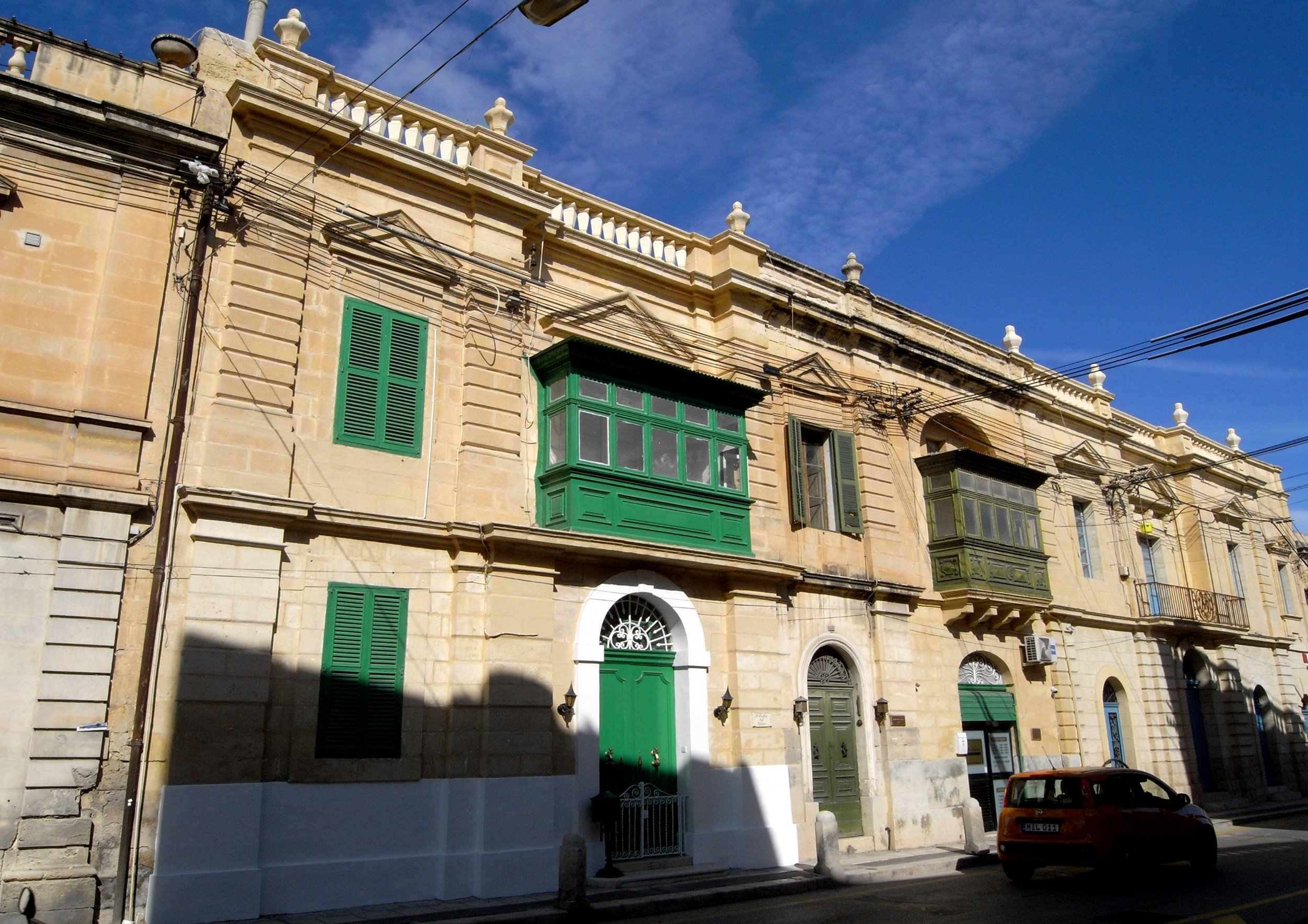Mosta: Triq il-Bazilika — Buildings of Malta