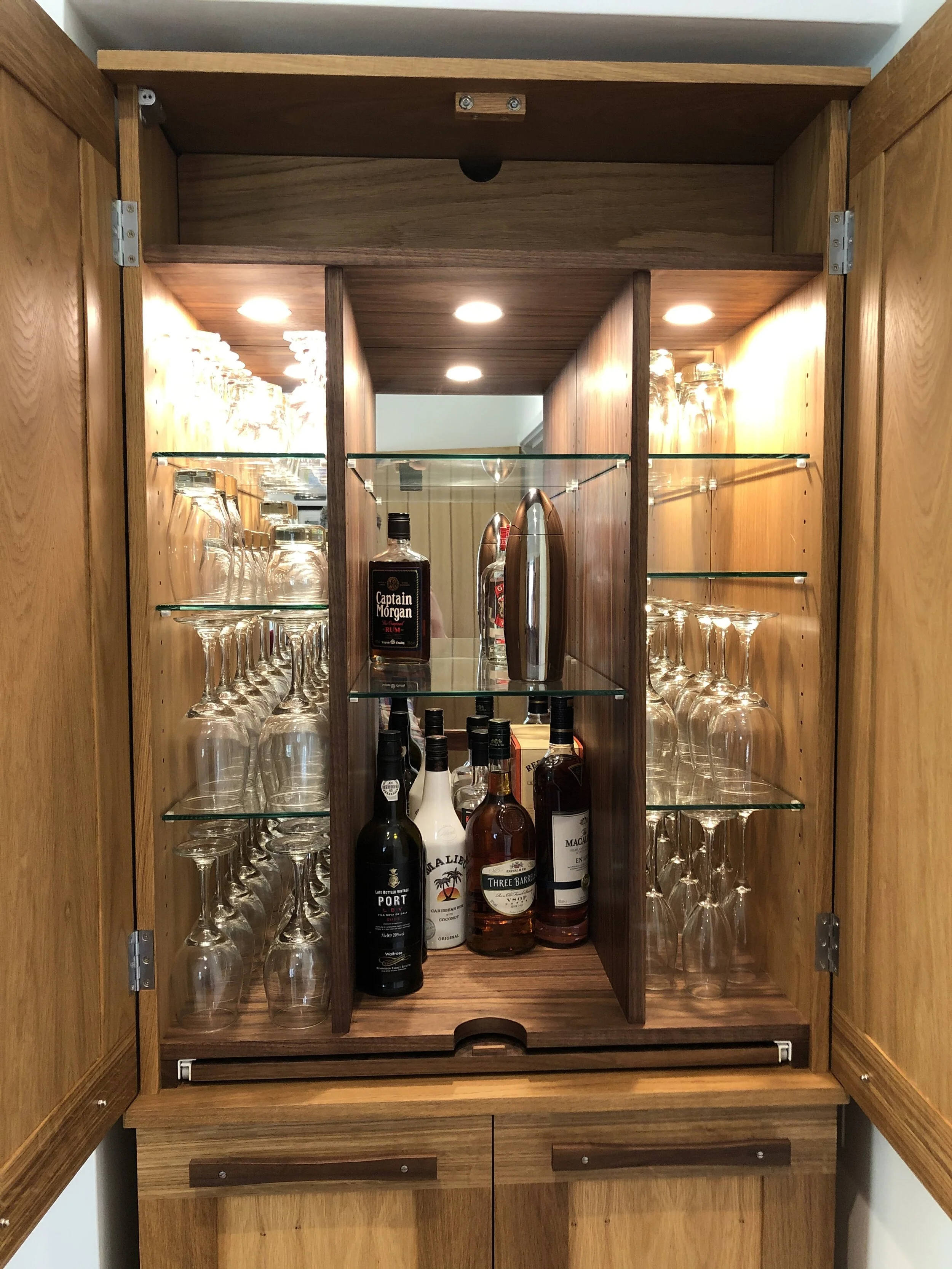 Bennet drinks cabinet — griffinandsinclair bespoke handmade furniture