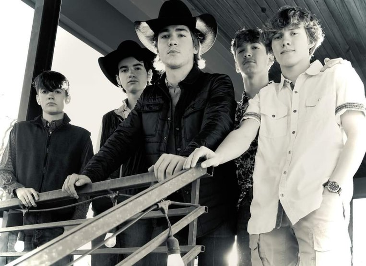 Entertainment — Eighter Food Truck Challenge