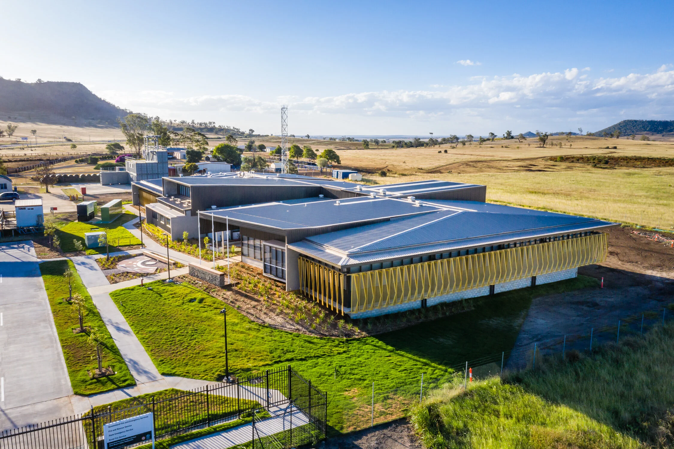 QFES Fire Station and HQ Charlton — McNab