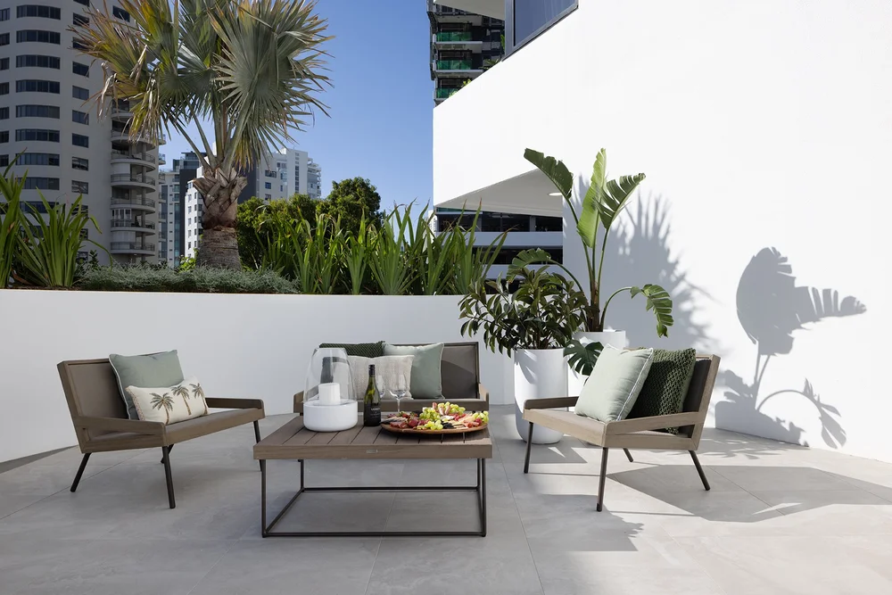 White Main Beach — McNab