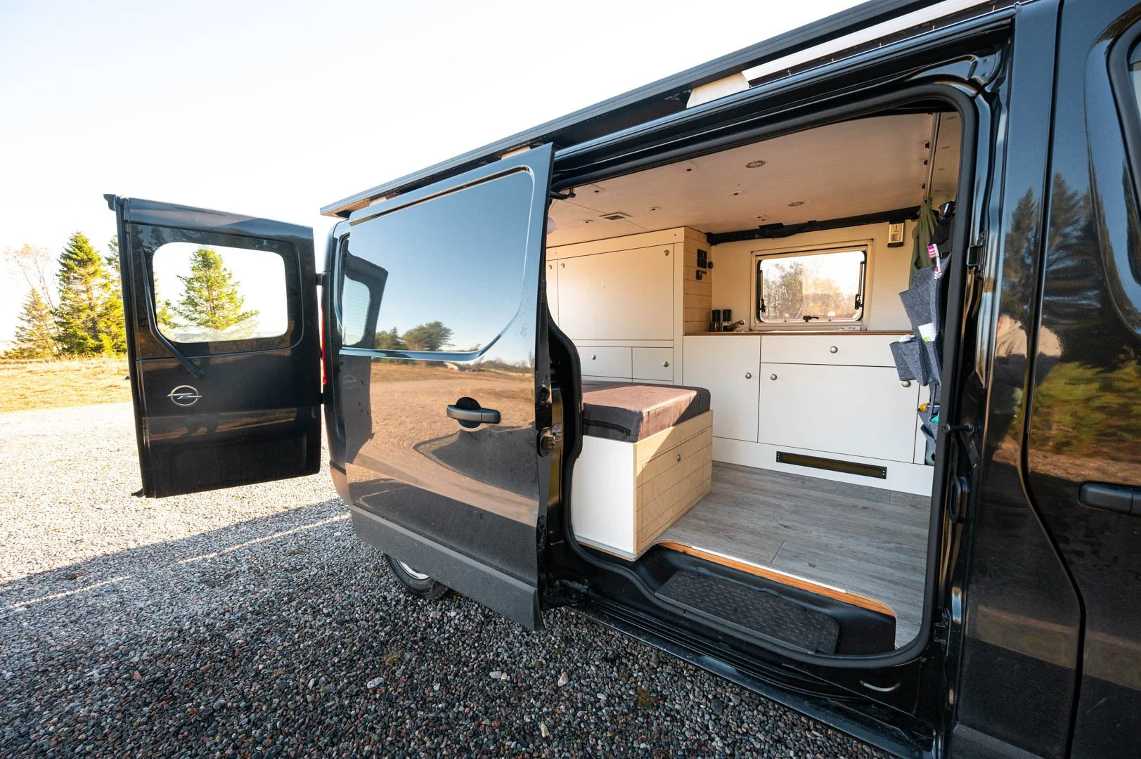 Opel Vivaro Camper — Landschaftsfotograf Lucas Winke