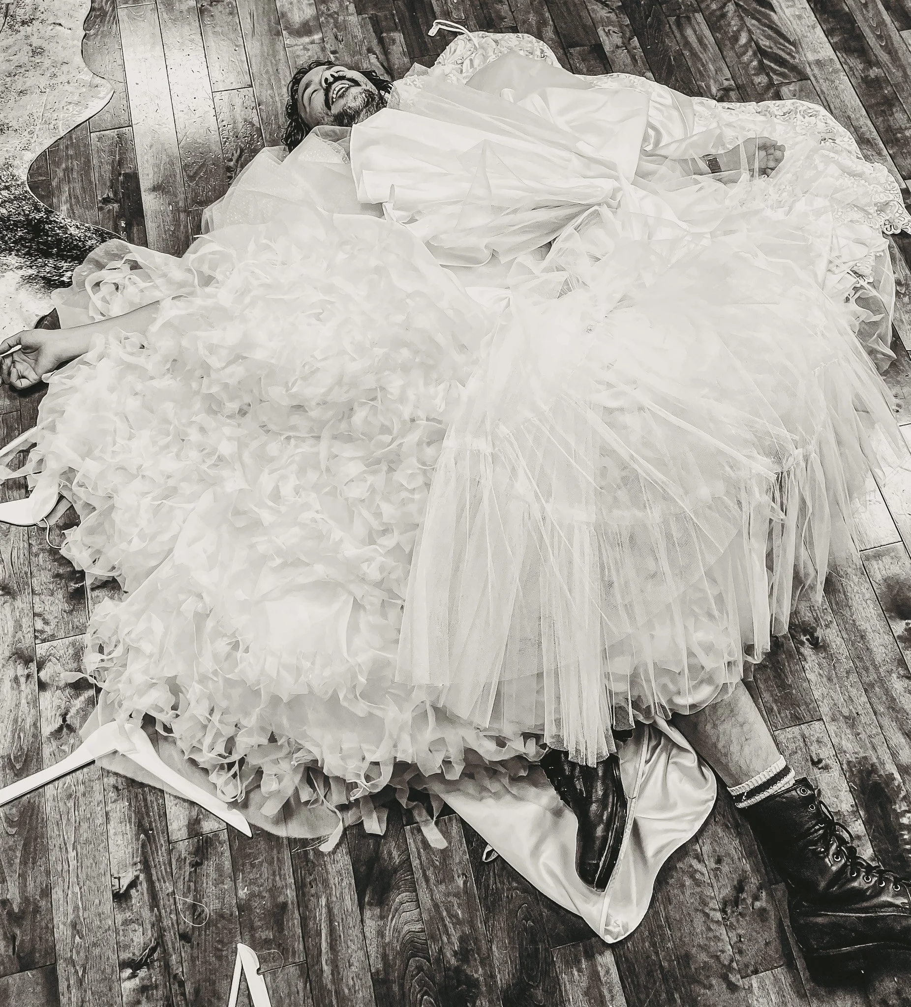 The Dress, Dance Film, Lynn Panting Dance — Lynn Panting Dance