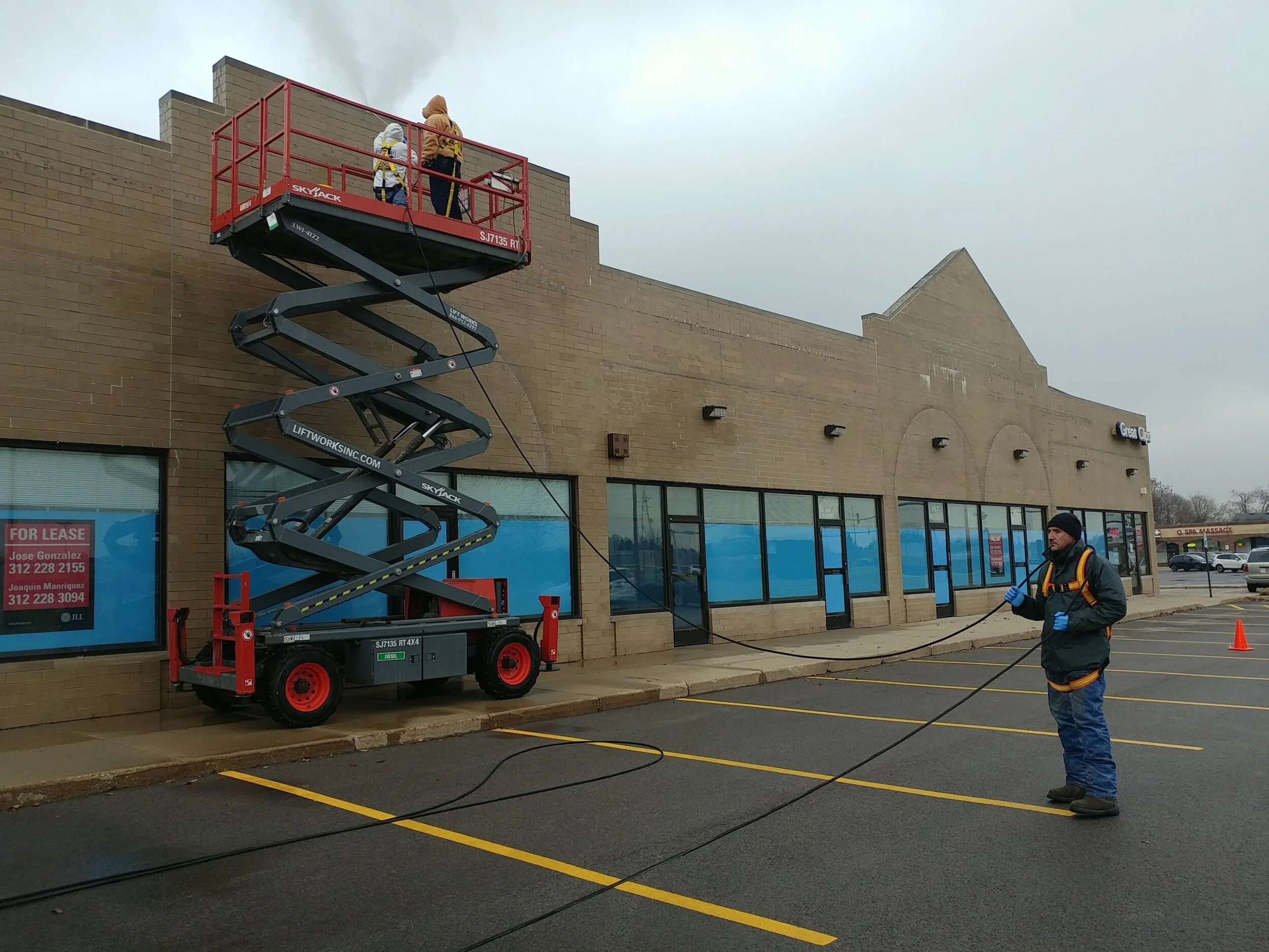 Soft Wash Services | Commercial Power Washing Services | Right Way ...