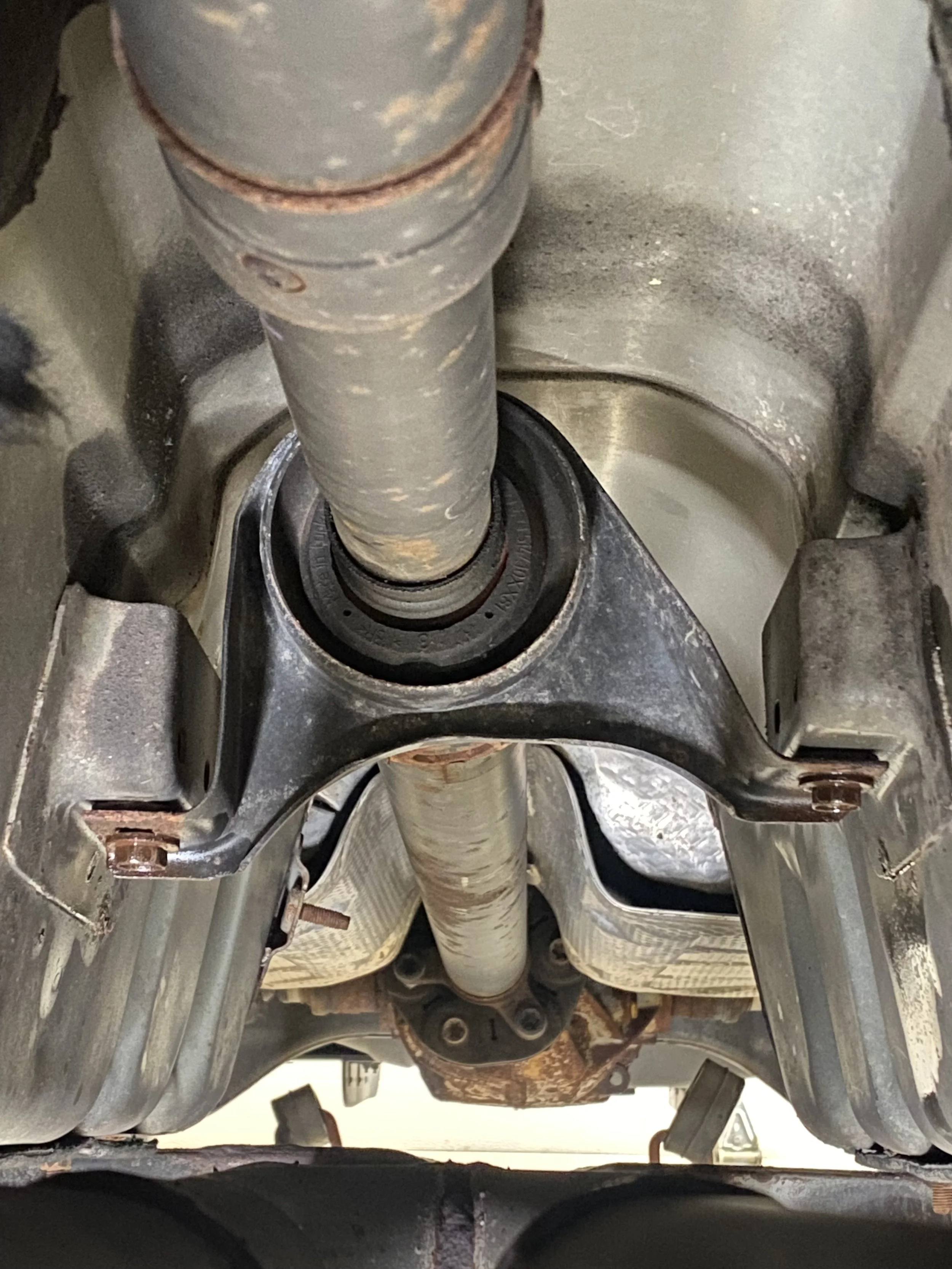 Ford F150 2004+ (11th/12th/13th/14th gen) Driveshaft Center Support ...