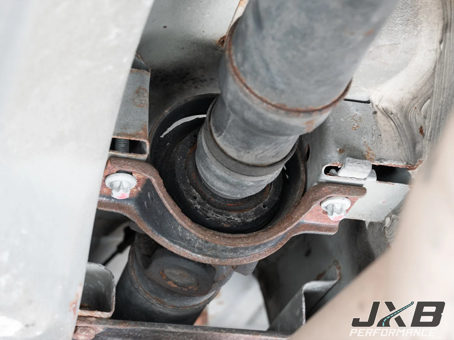 Driveshaft Carrier Upgrade - Dodge WD Durango/Jeep WK2 Grand Cherokee ...