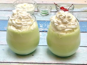Best Pistachio Milkshake Recipe—Plus a Boozy Option — Chef Denise