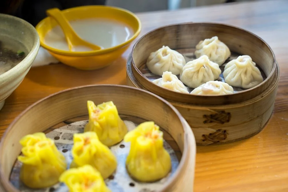 A Local’s Guide to Food in Shanghai: Restaurant Specialties & More ...