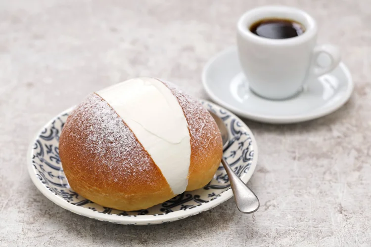 9 Popular Italian Breakfast Pastries To Try in Italy — Chef Denise