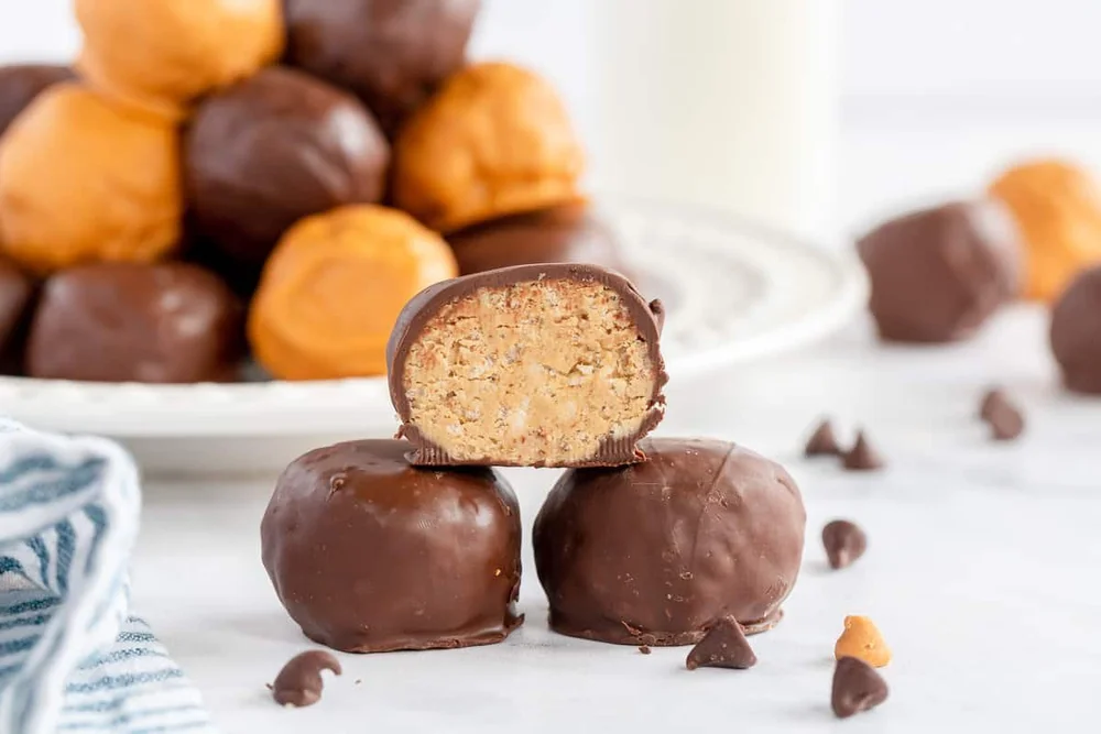 11 Best Christmas Truffles Recipes To Make This Year — Chef Denise