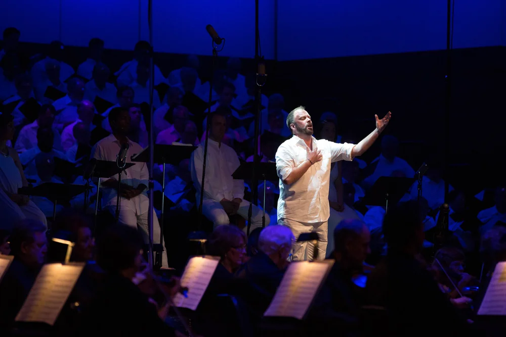 Bio — Thomas Cooley Tenor