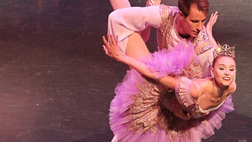 The OFFICIAL source for Ballet Brazos Nutcracker tickets. — Ballet Brazos