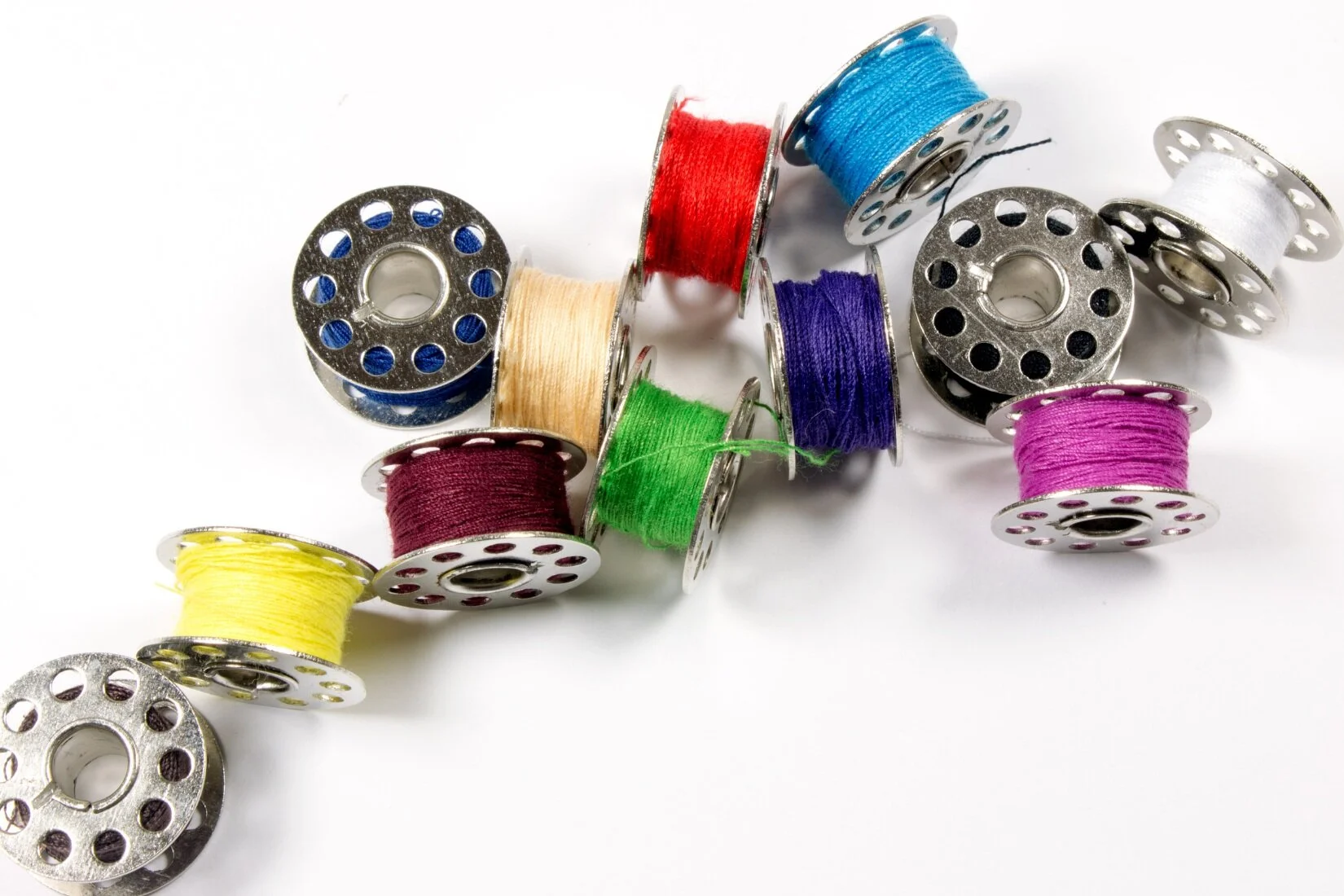 What s A Sewing Machine Bobbin Learn How To Thread And Load Your What s A Sewing Machine Bobbin Learn How To Thread And Load Your
