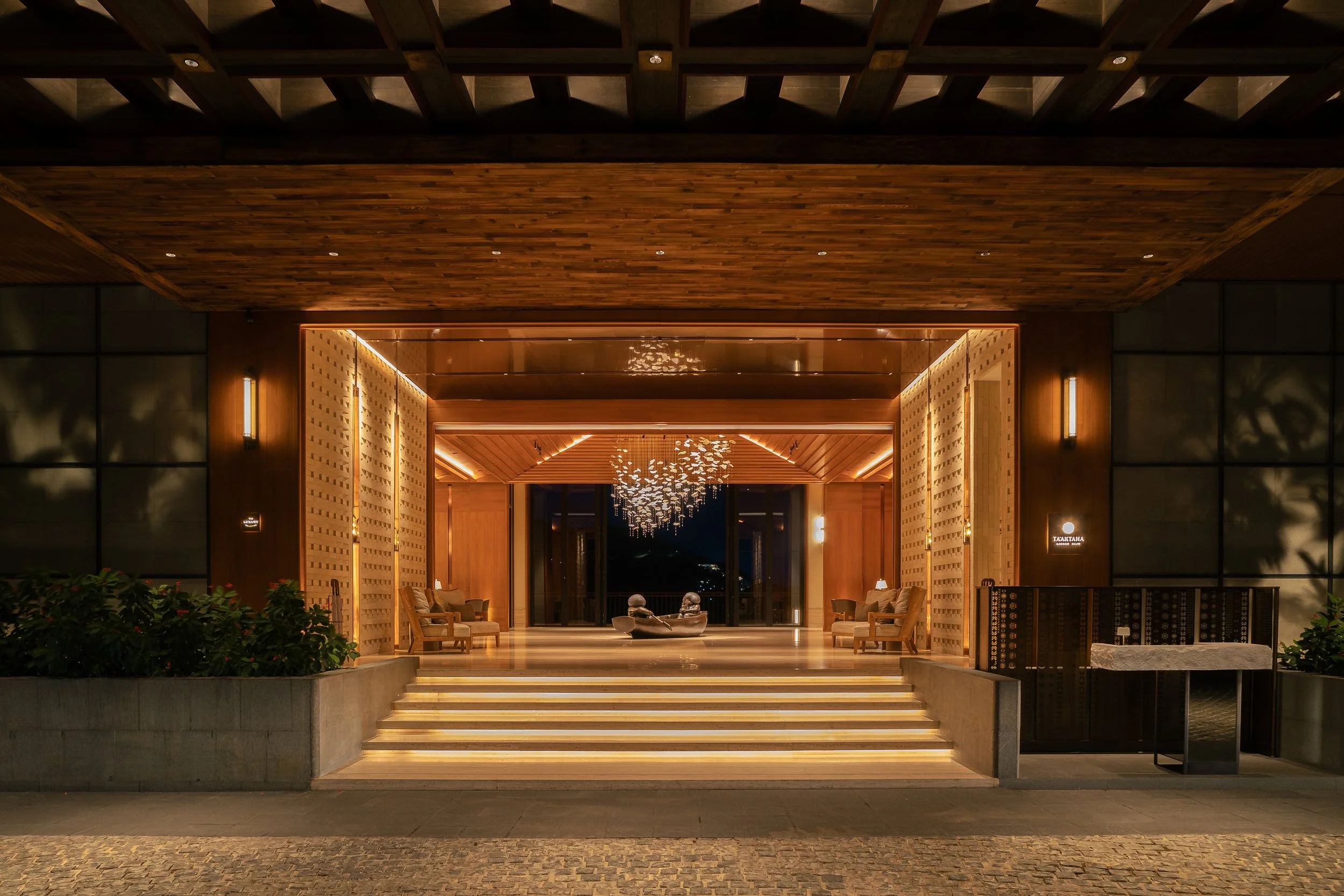 Ta’aktana Luxury Collection Labuan Bajo | Studio Nimmersatt Lighting ...