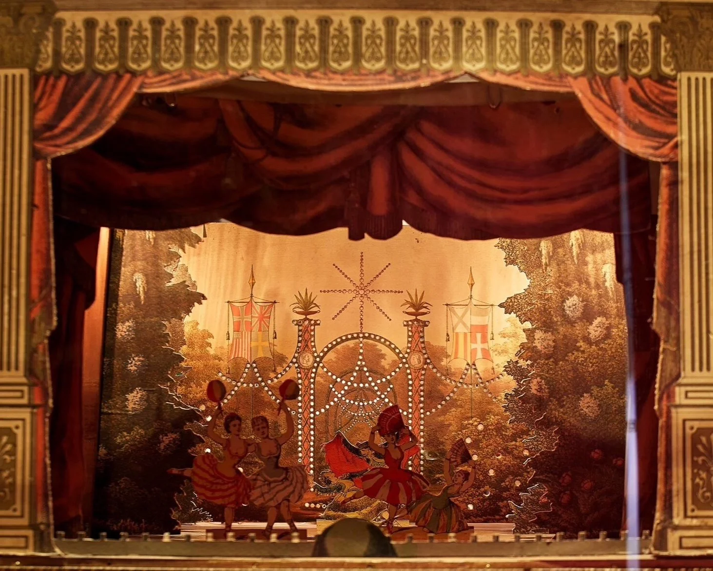 Paper theater | Discover paper art — Museum for papirkunst