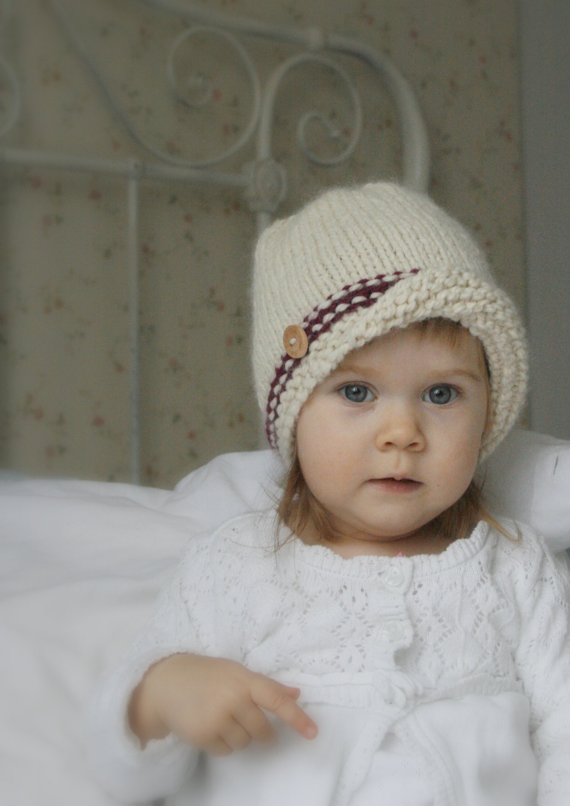 Chloe cloche hat knitting pattern — Muki Crafts