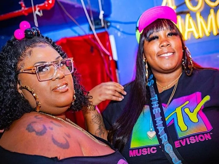 Thick Thighs & Throwbacks - 90s vs 2000s Edition — Shapely | Lifestyle ...