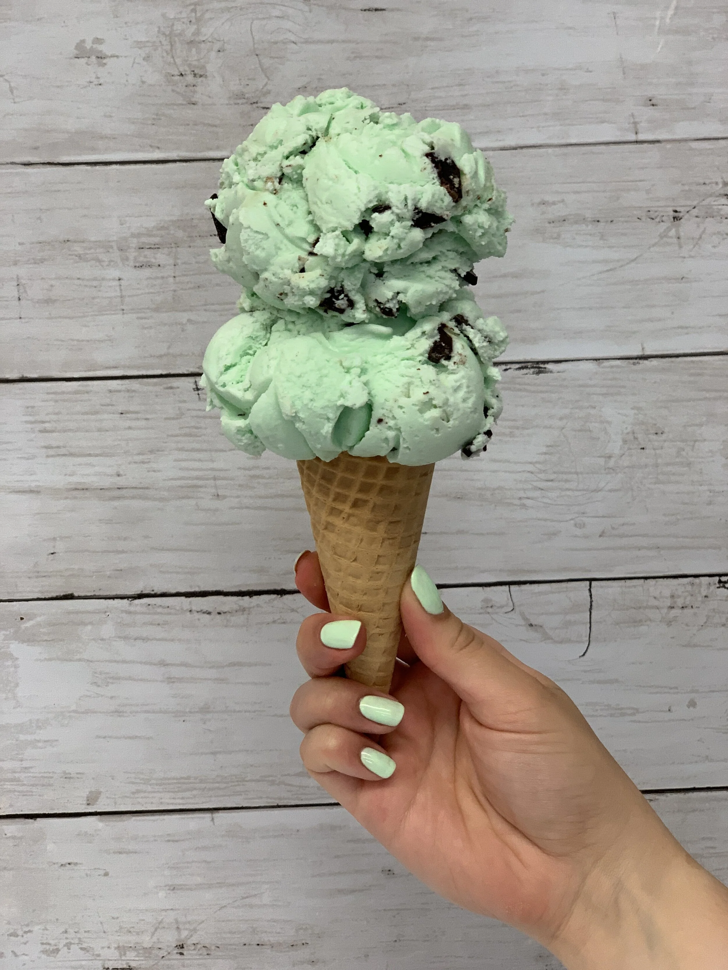 About — Sundaes Ice Cream