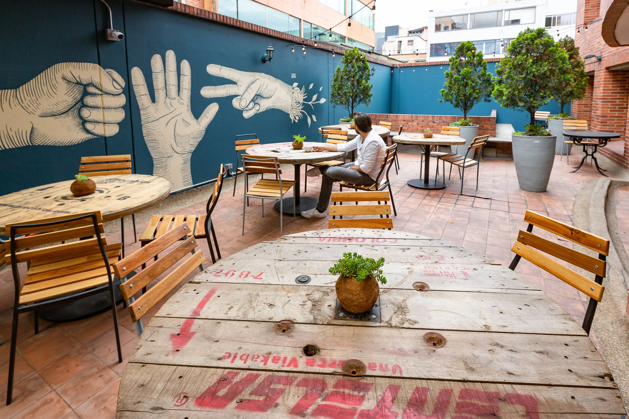 COWORKING SELINA CHAPINERO