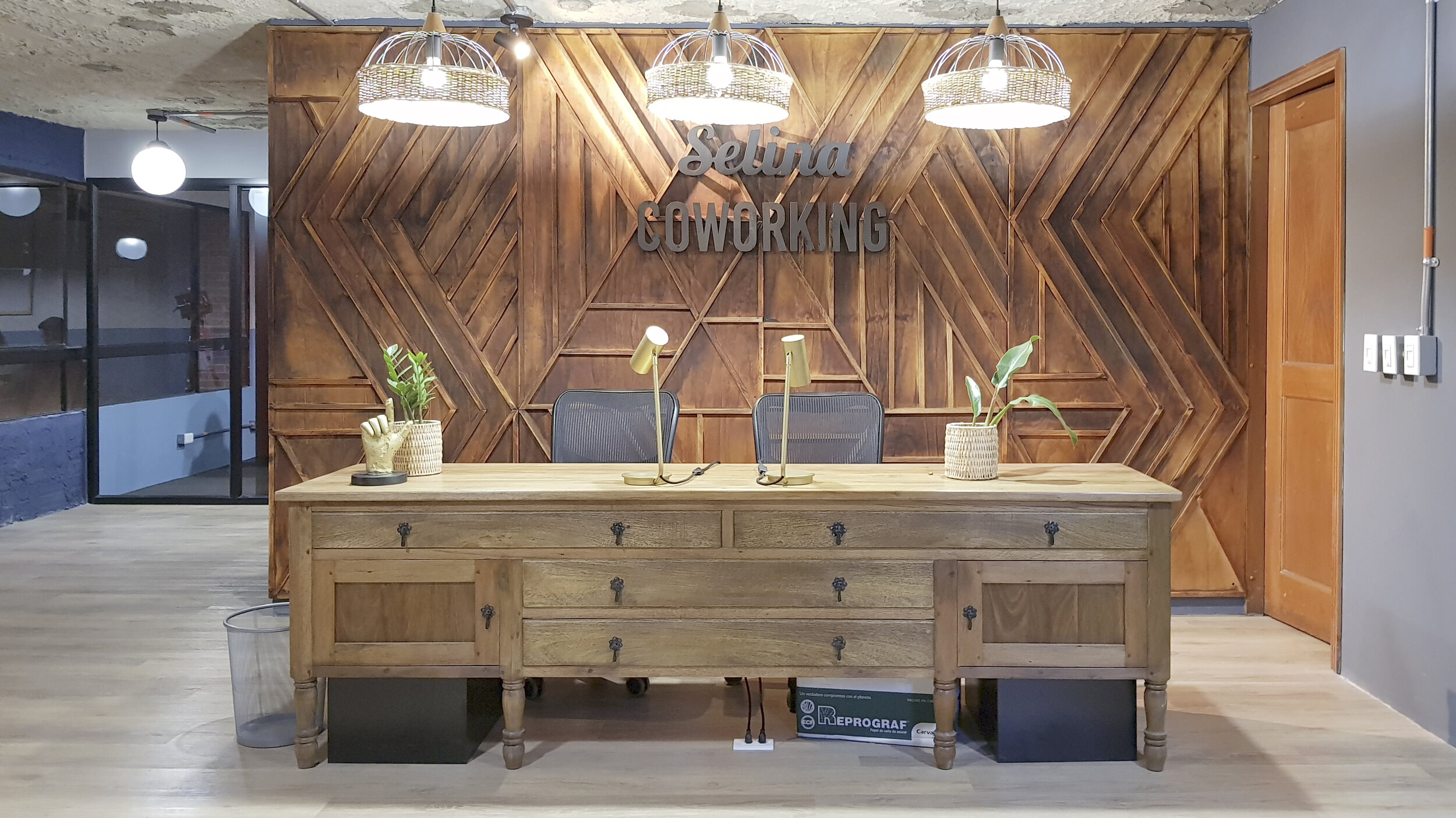 COWORKING SELINA CHAPINERO