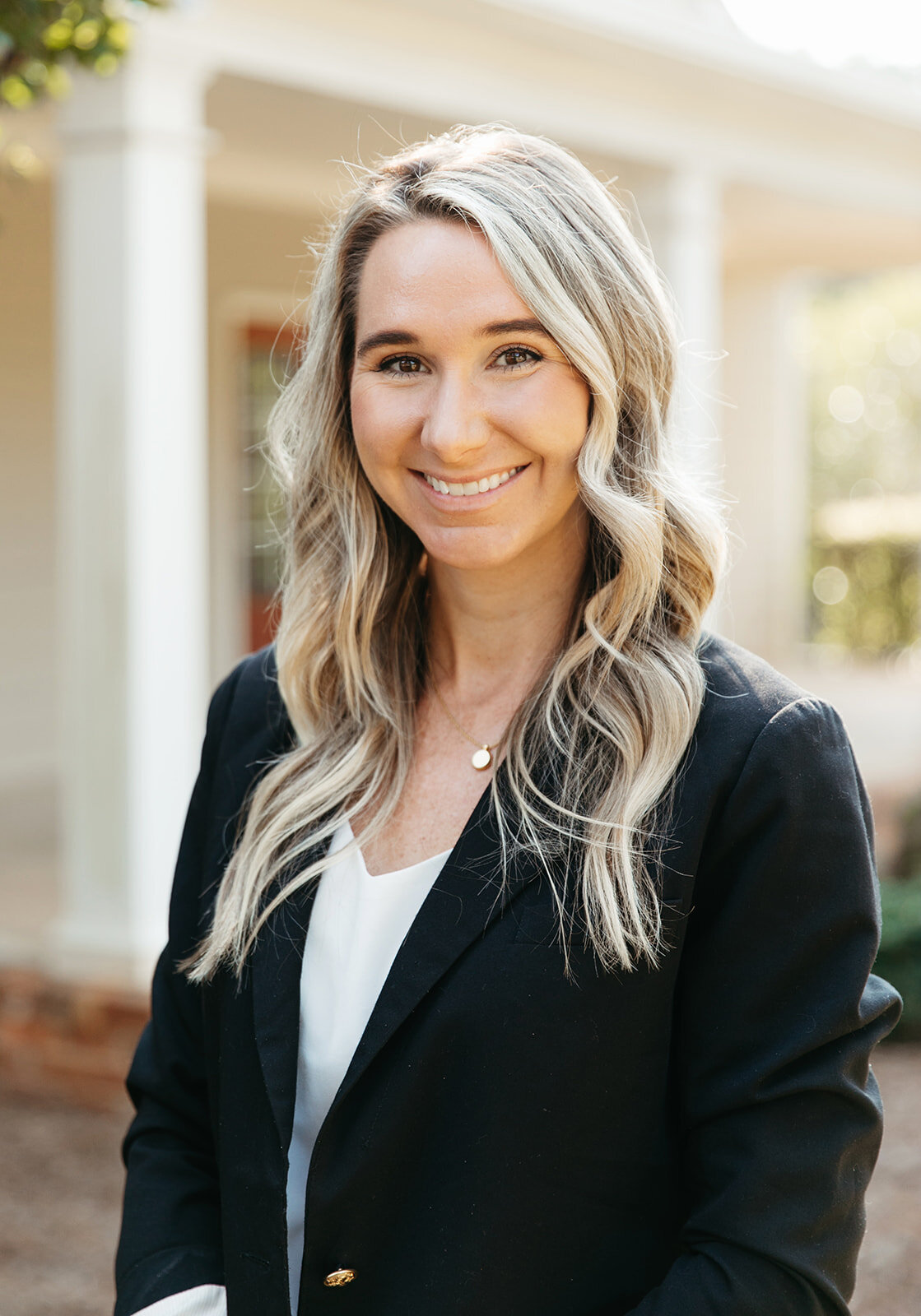 About Us — Avants Management Group | Zaxby's Licensee