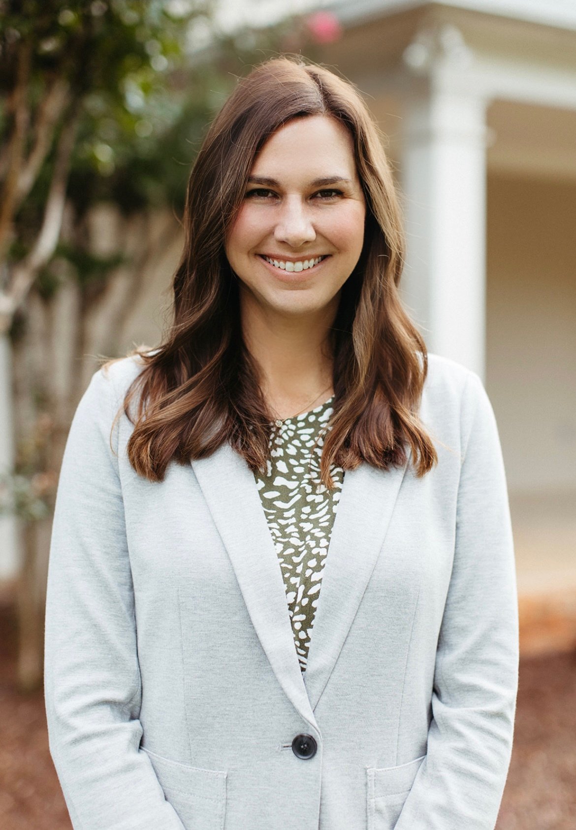 About Us — Avants Management Group | Zaxby's Licensee