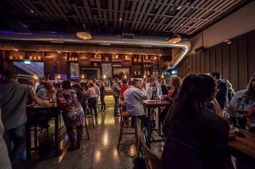 Applejack's Bar & Eatery