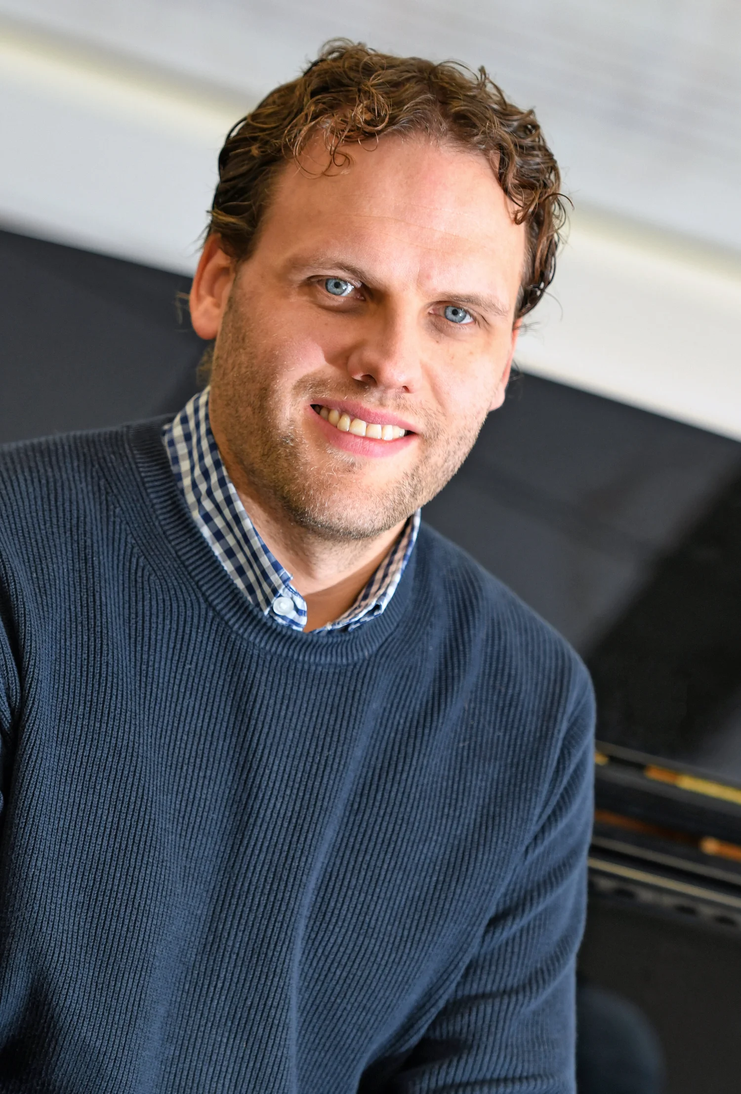 Biography — Phillip Cooke