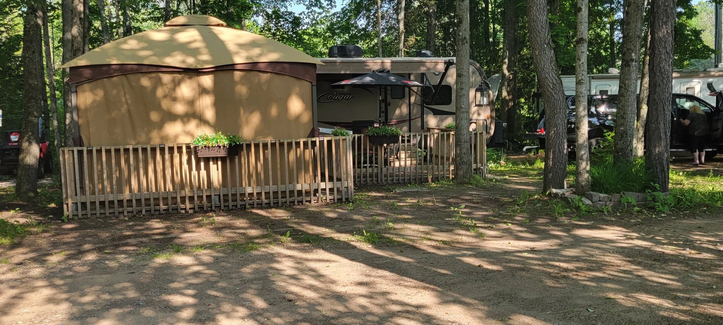 Trailers for Sale — Log Chateau Park