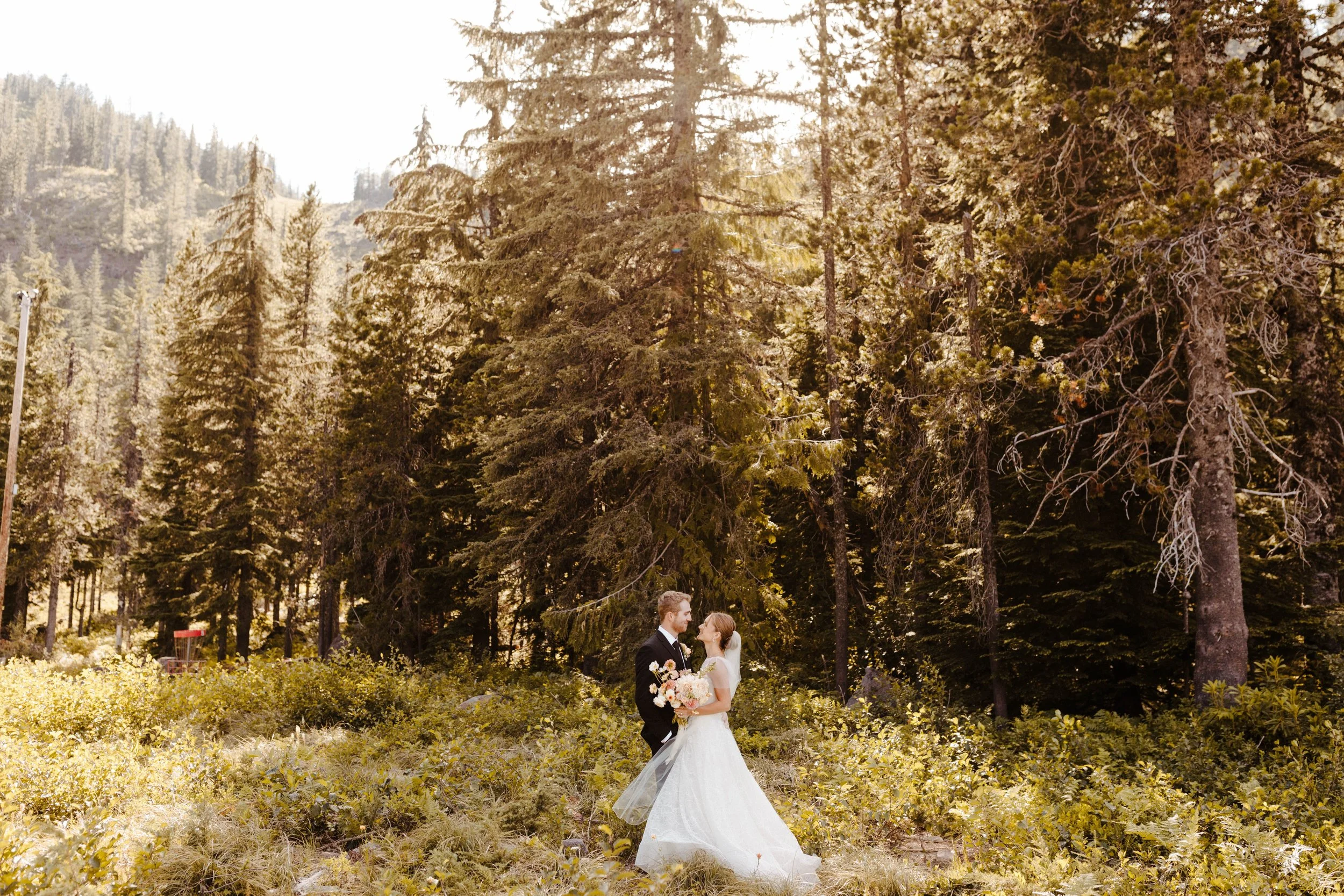 Dreamy Oregon Mountain Wedding — kristine ae jin