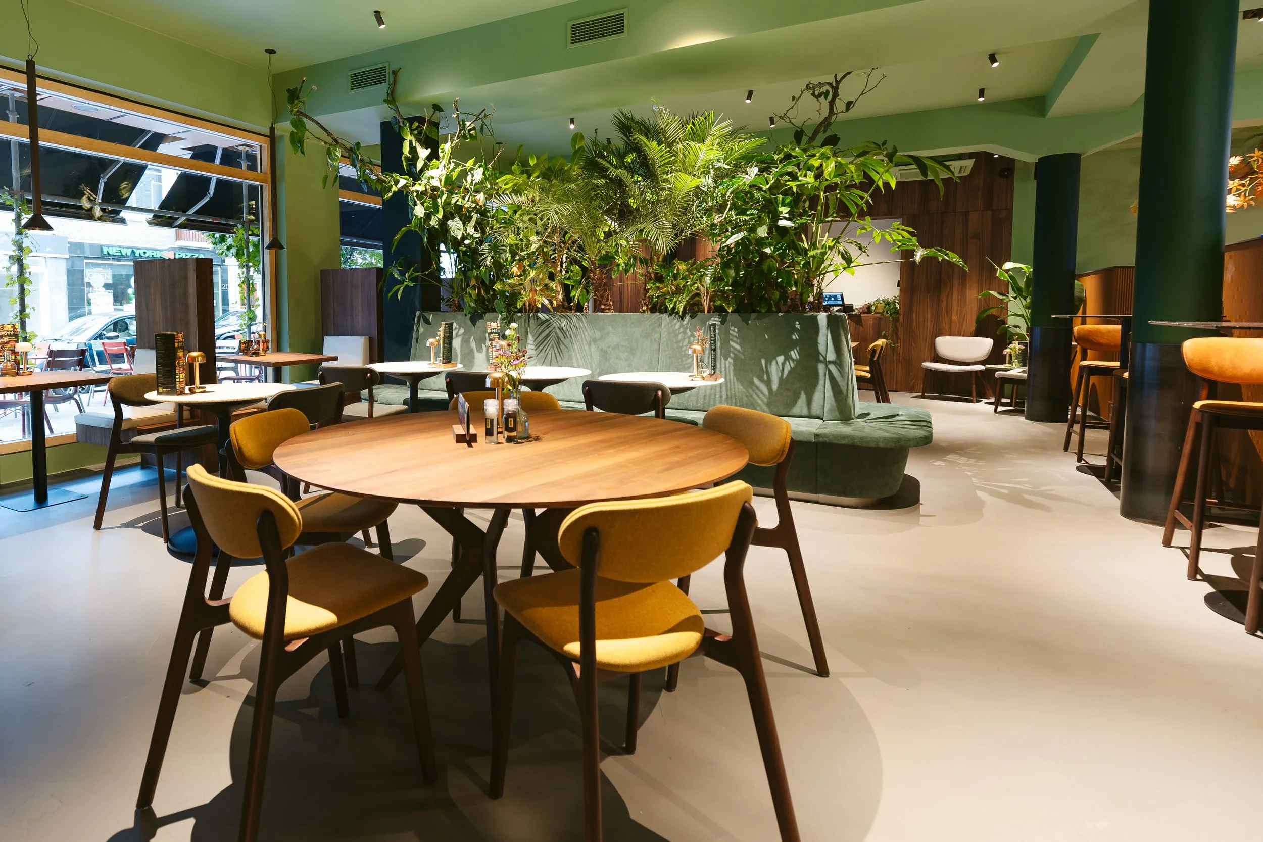 Juffrouw van Zanten, Rotterdam — .PLANQ