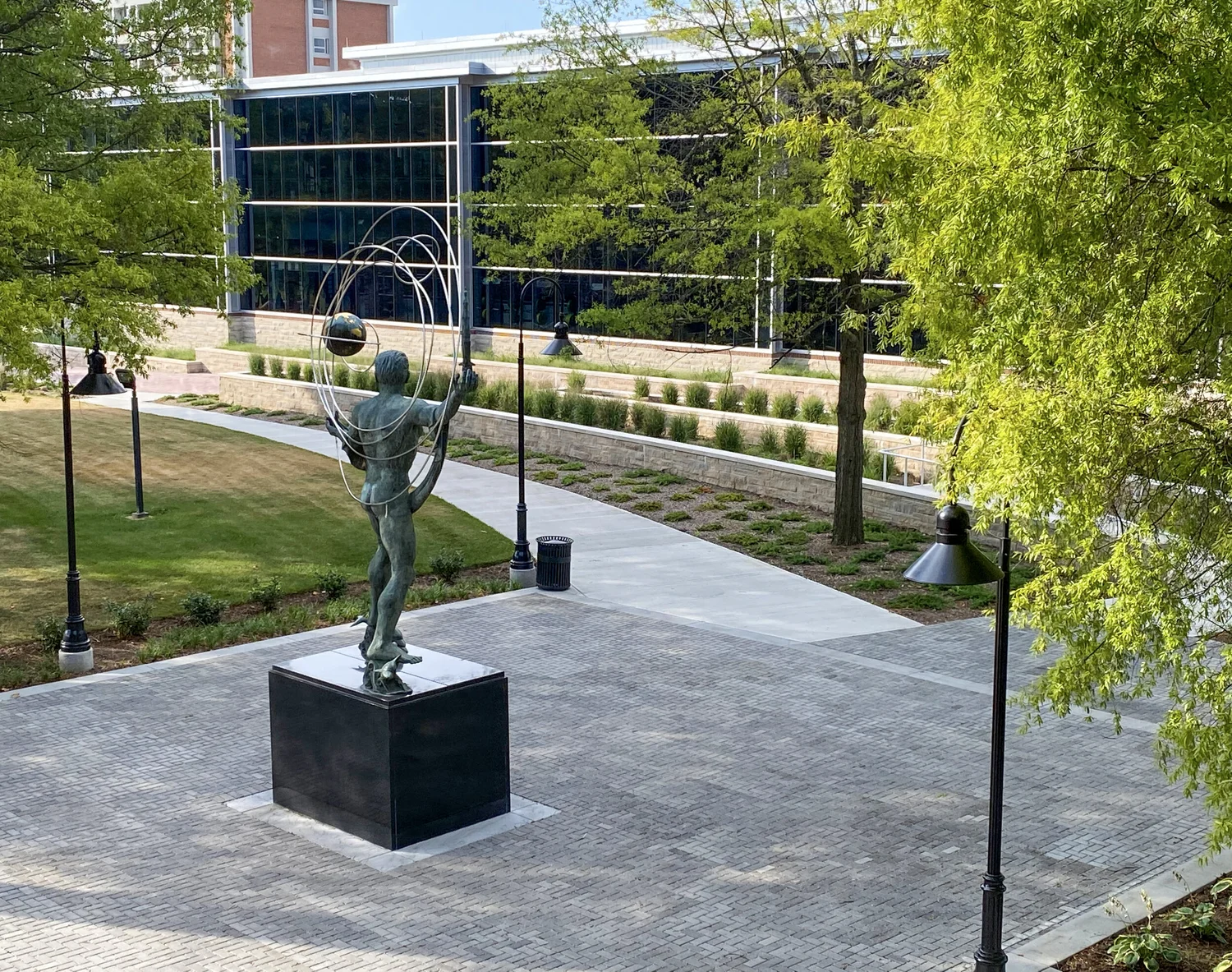 Eastern Kentucky University Student Recreation Center — element design