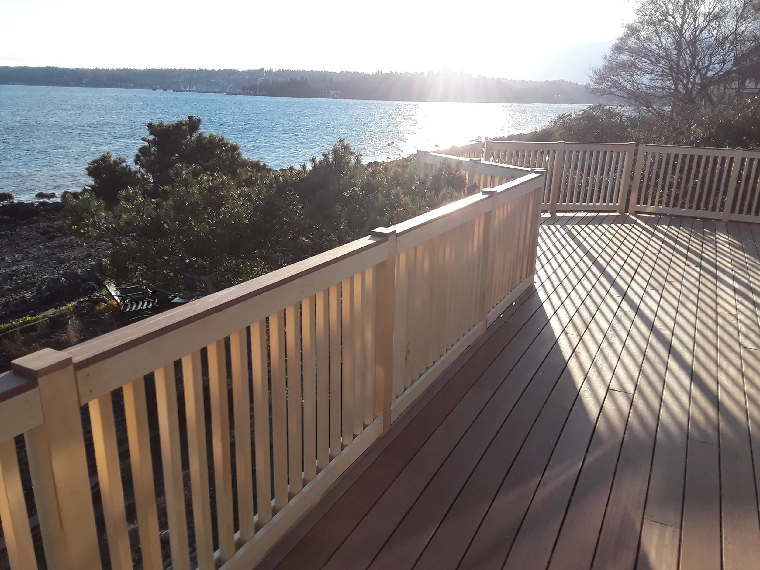 Deck Contractor and Installation Seattle