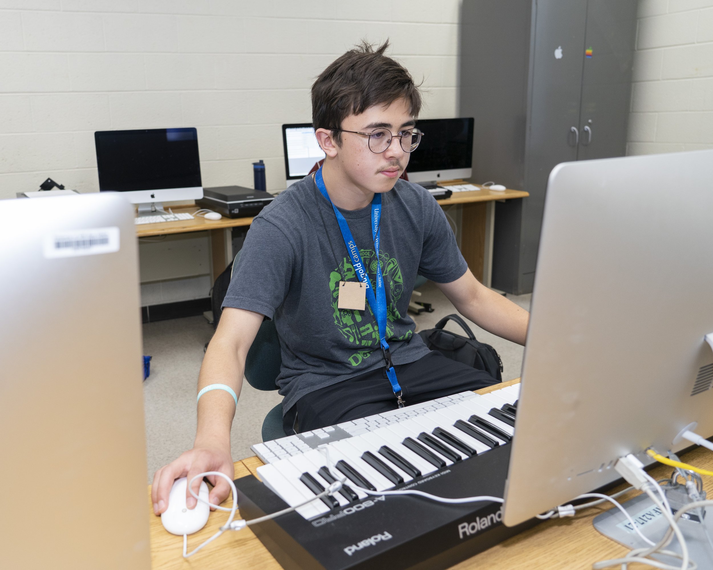 Give — Midwest Artist Academy