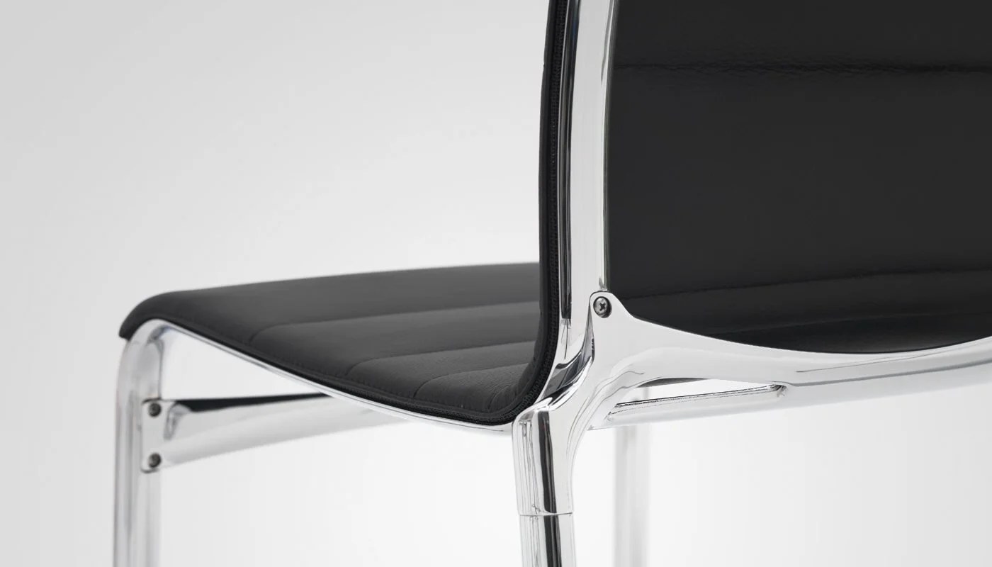 ROLLING FRAME CHAIR - FRAME SERIES — MANIFESTO