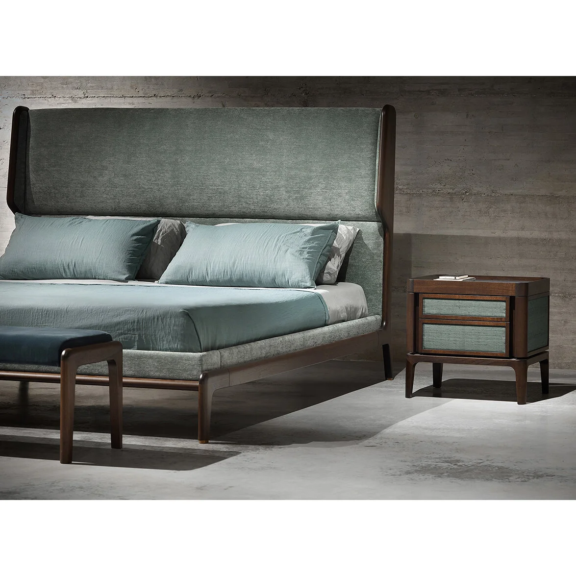 SLEEPING MUSE BED — MANIFESTO