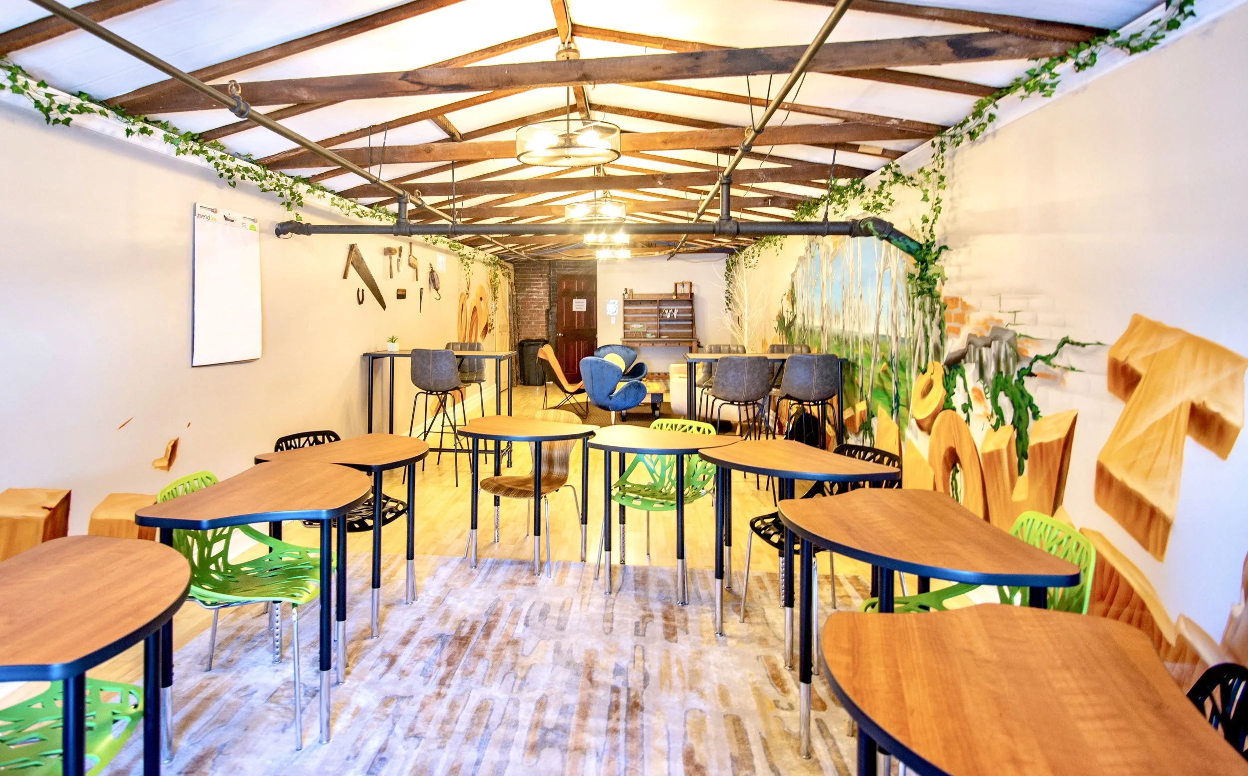 Meeting Rooms — En Masse Coworking
