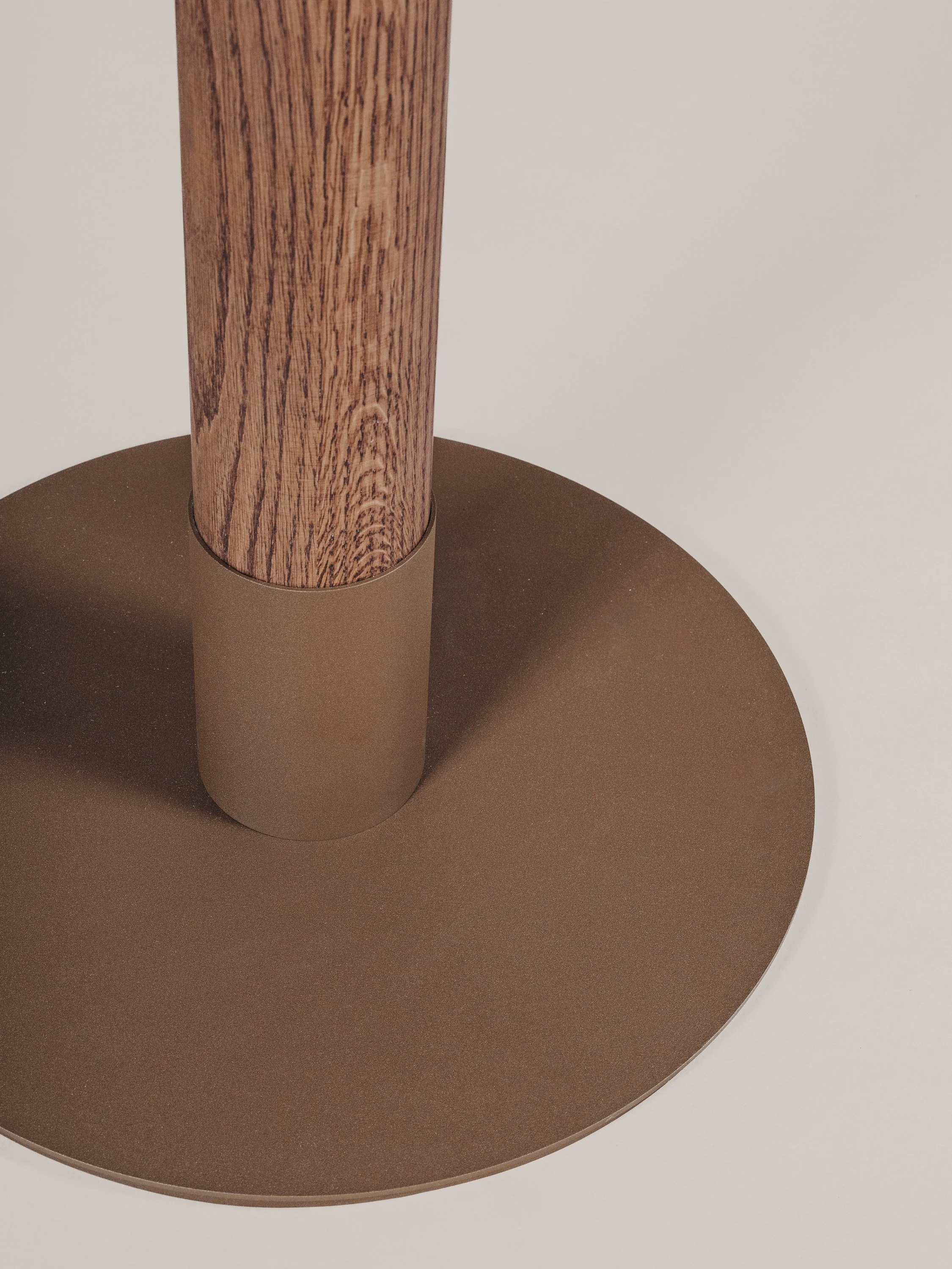 Furniture table/Try — GrantLamp