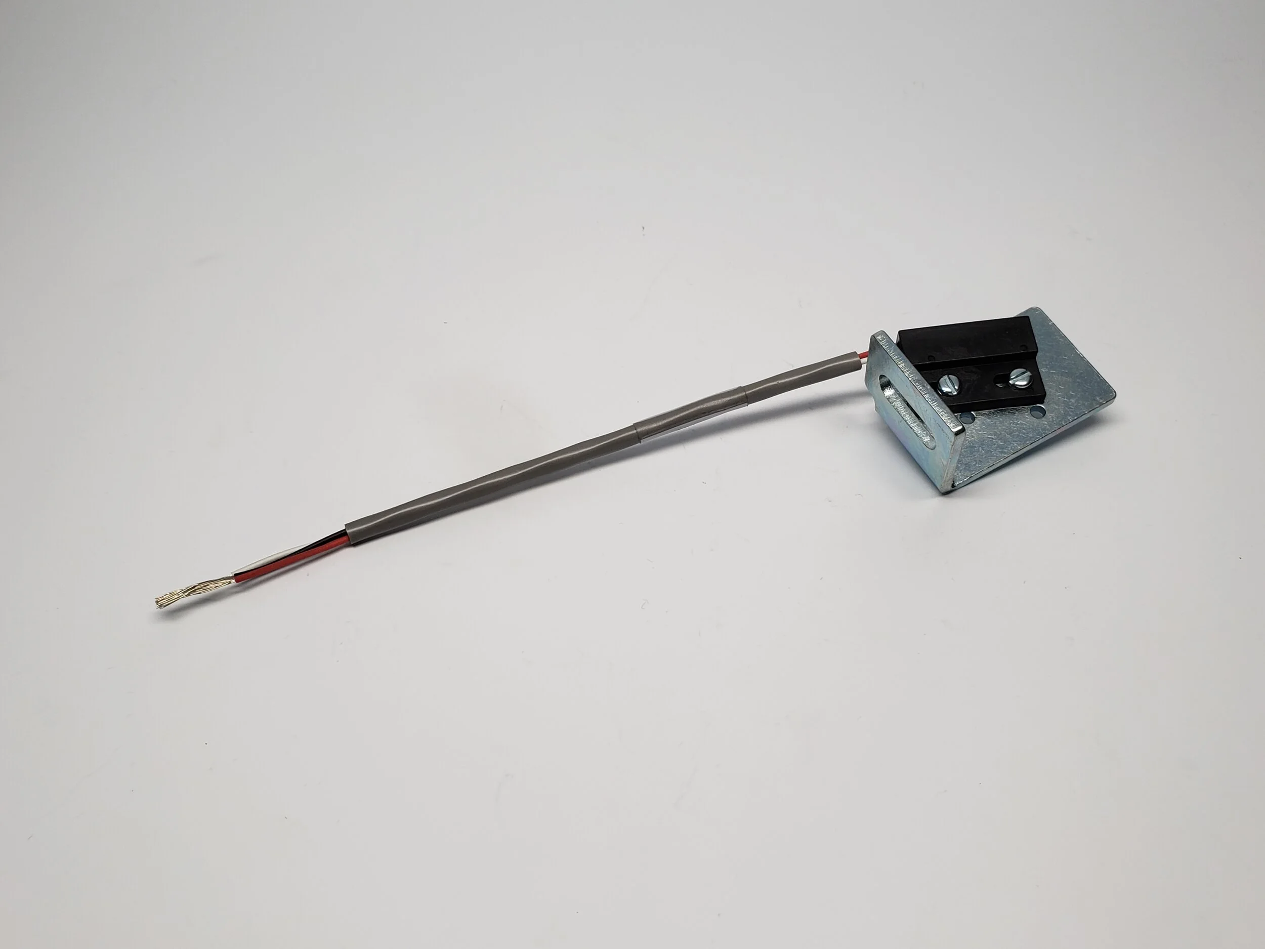 Reed Switch Bracket Standard Assembly - AL118A — Lincoln Traps