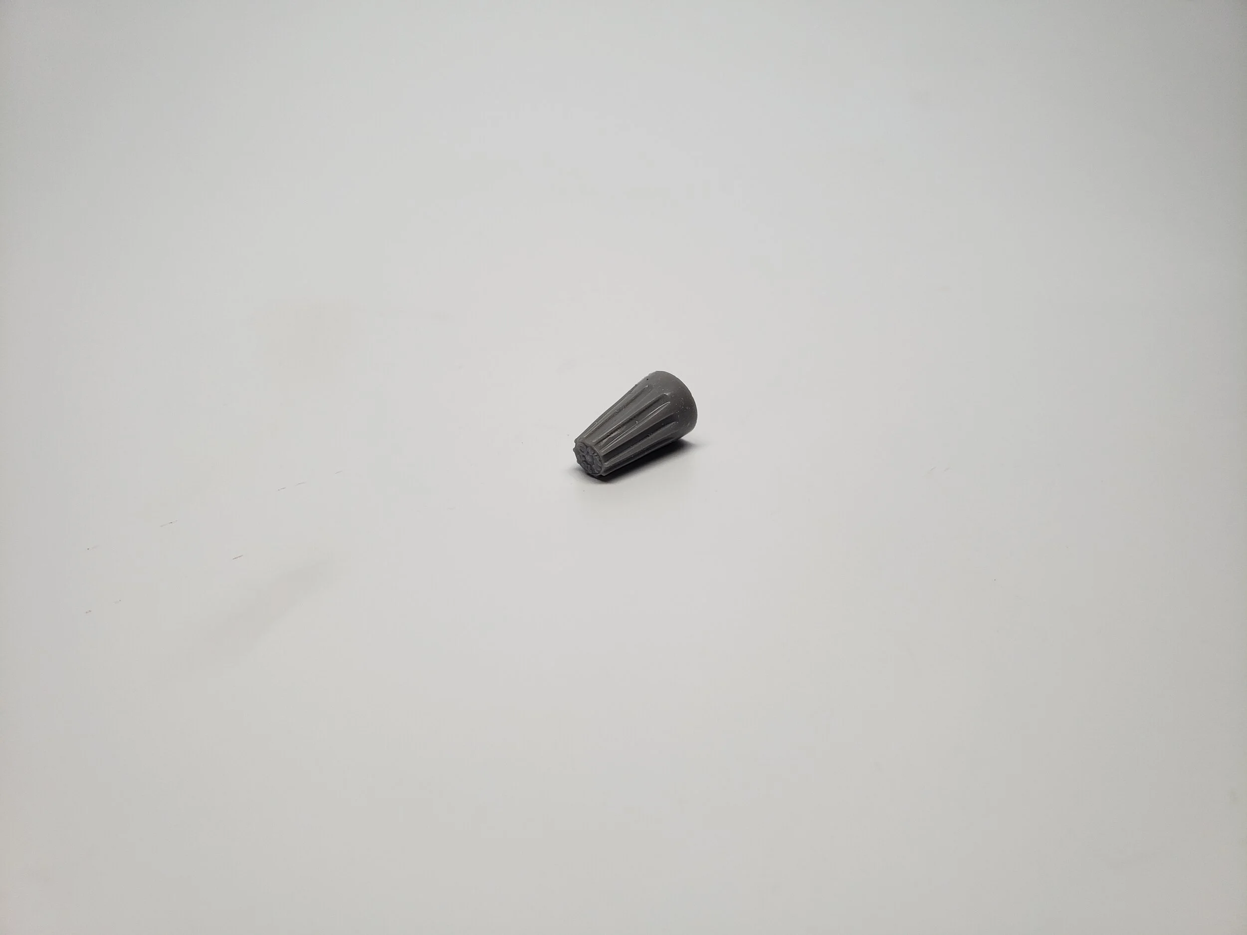 Small Gray Wire Nut - AL110S — Lincoln Traps
