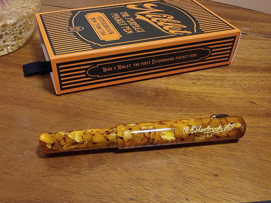 Esterbrook Niblet Fountain Pen - Honeycomb — Libraries and Archives ...