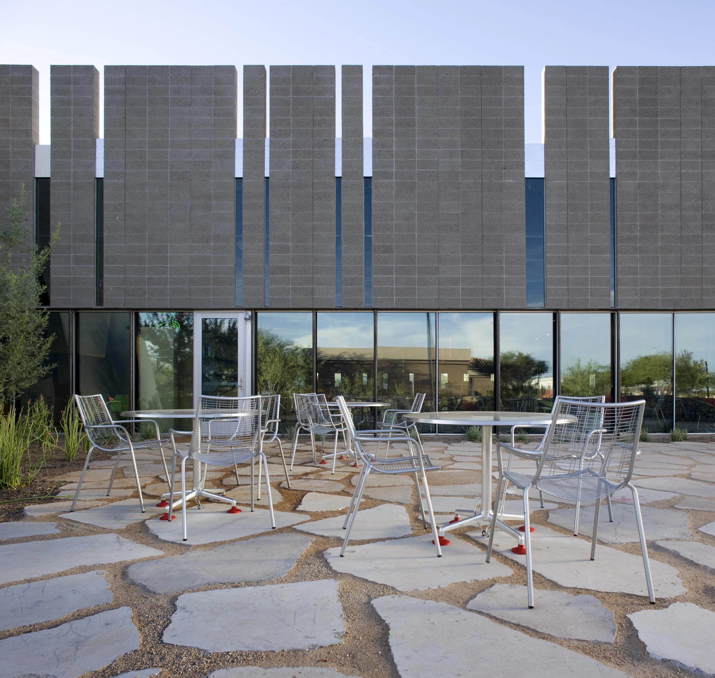 AGAVE LIBRARY — WORKSBUREAU