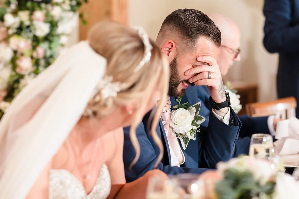 Wedding Speech Order Guide: Mastering Toasts & Tributes