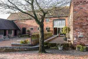 Curradine Barns Wedding Photography | Once in a Lifetime Photography