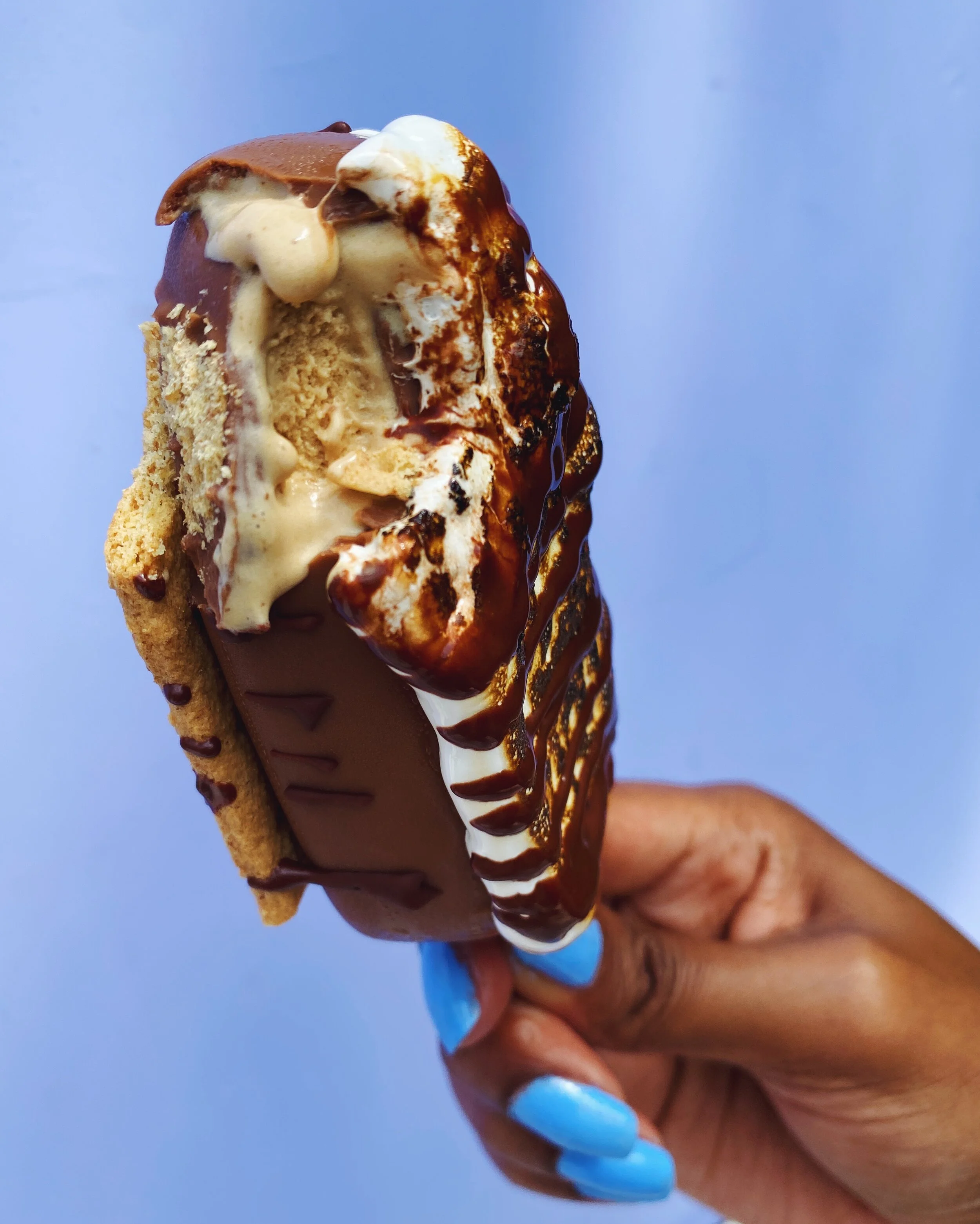 Bombshell Treat Bar