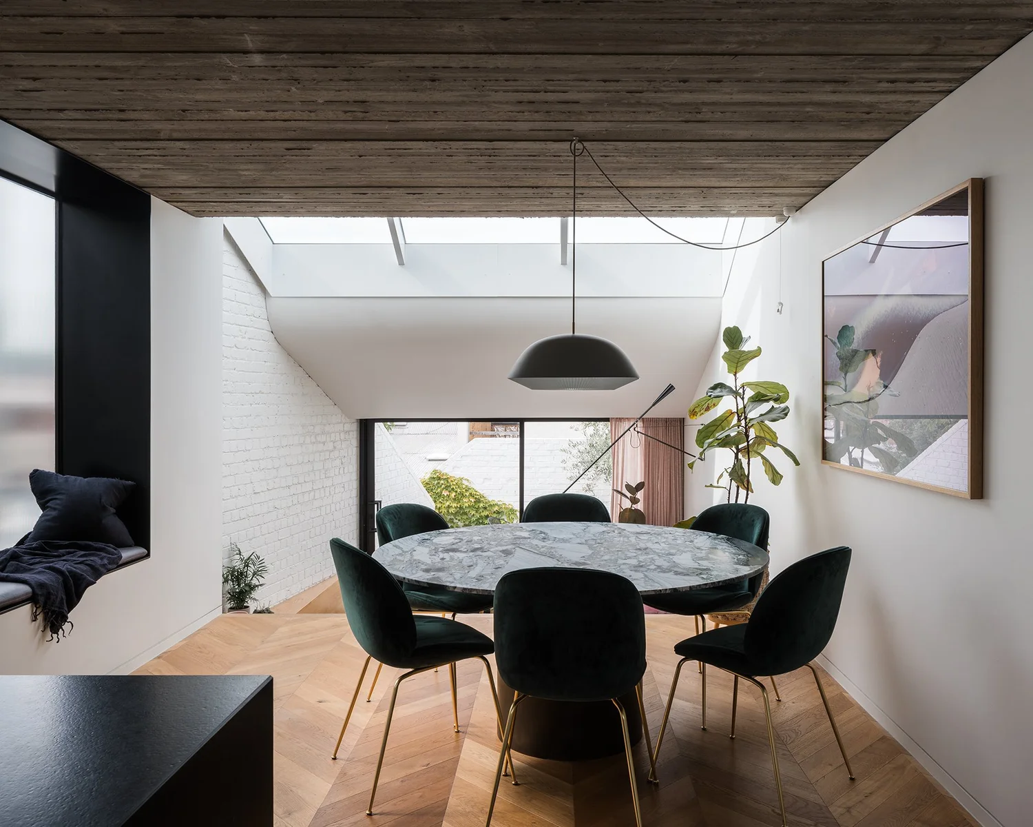How the Architects Enhanced This Fitzroy Terrace by Bringing Nature ...