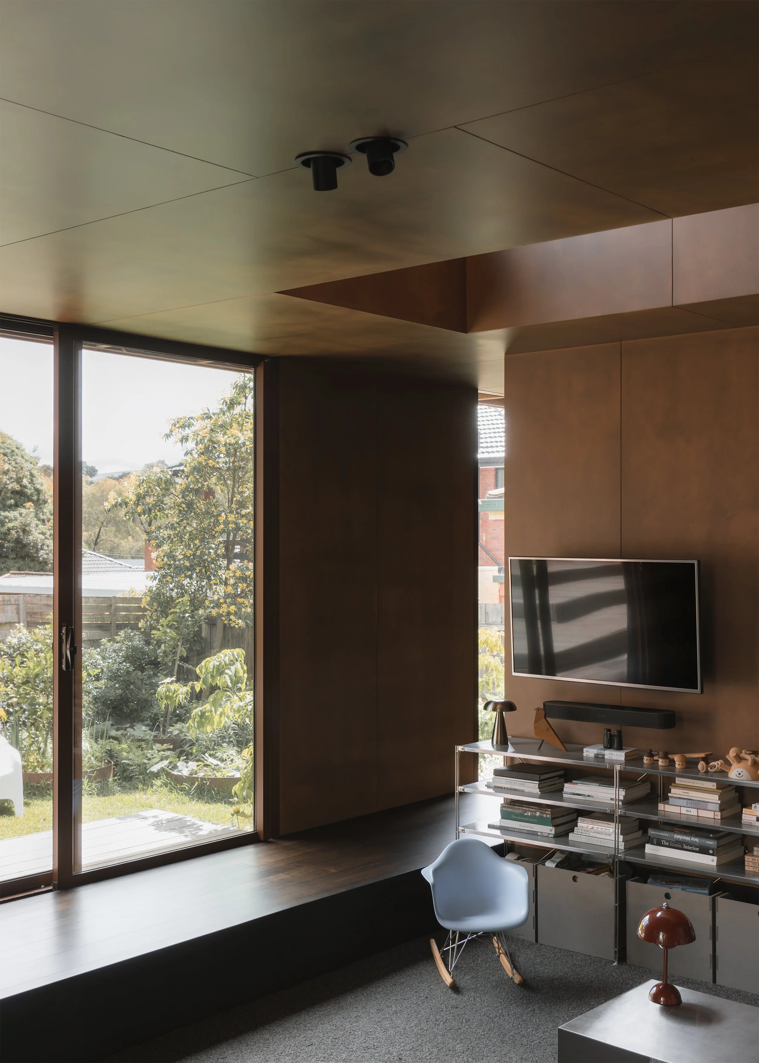 Light and Shadow – Cascade House by Sonelo Architects — Simple Dwelling